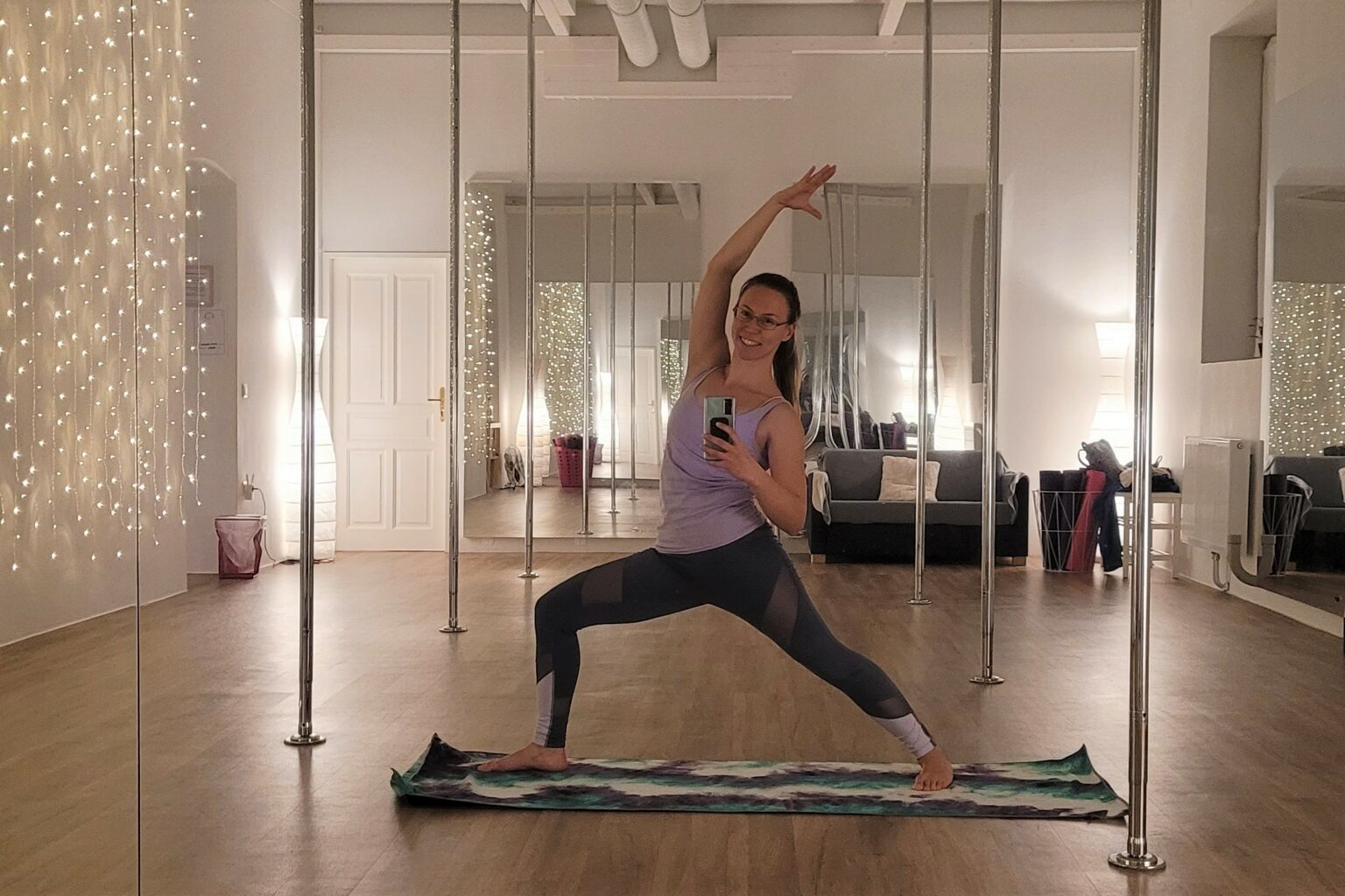 Fly & Flow | Darum sollten Pole Dancer mit Yoga beginnen